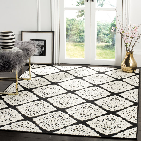 Alcott Hill® Mannox Performance Geometric Rug & Reviews | Wayfair
